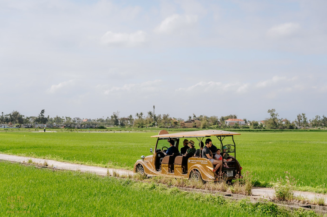 Hoi An Go Adventures flexible sightseeing tours around Hoi An Old Town ...